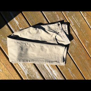 Free World | Pants | Euc Free World Skinny Waist 28 Khaki Pant | Poshmark